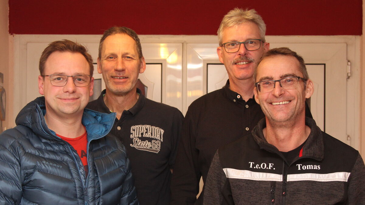 Cuxhaven: Wie aus 20 Oxstedter Feuerwehrleuten ein Verein mit 100 ...