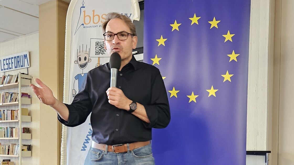 Vom Krieg zum Frieden - Ingo Espenschied über die Entstehung der ...