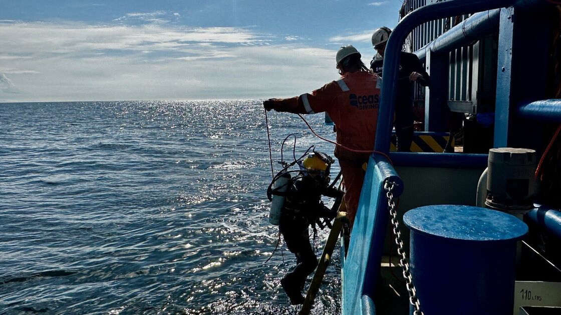Gesunkener Frachter vor Helgoland: Bergungsarbeiten der "Verity" in ...