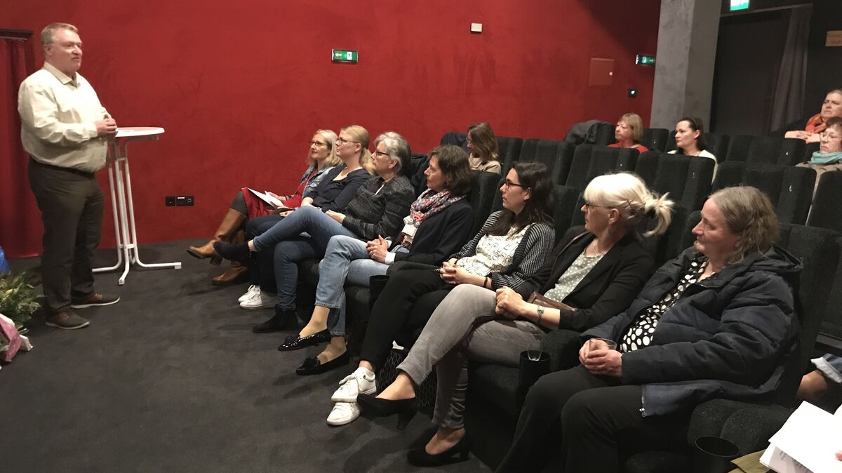 25 Jahre Frauennotruf in Cuxhaven: Zur Not auch mitten in der Nacht ins ...