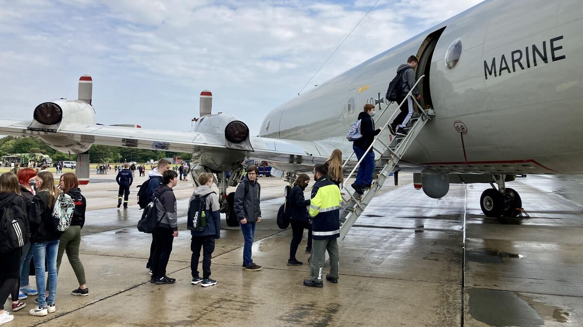 Tag der Uniformberufe: Besucherrekord bei Marinefliegern in Nordholz | CNV Medien