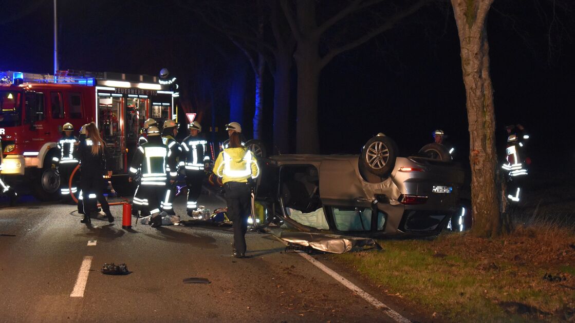 Tödlicher Unfall im Kreis Stade: Junger Autofahrer stirbt | CNV Medien