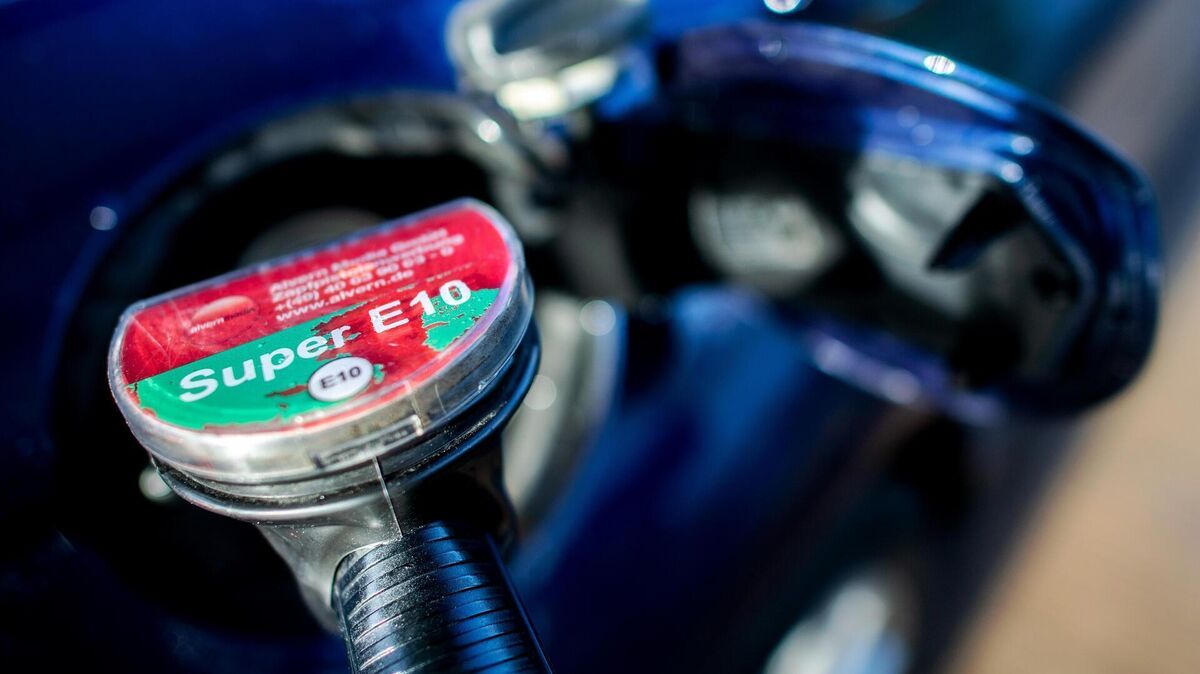 Obwohl es günstiger ist: Warum kaum Autofahrer aus dem Kreis Cuxhaven ...
