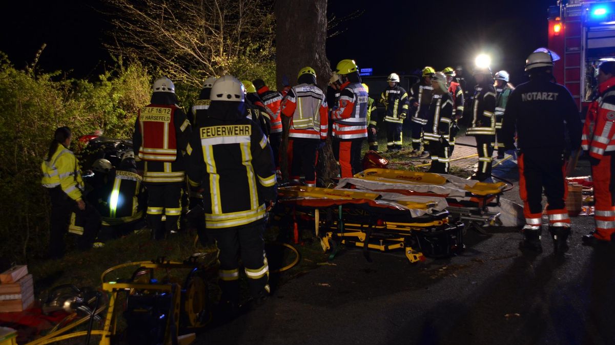 Schwerer Unfall im Kreis Stade: Frauen schweben in Lebensgefahr | CNV Medien