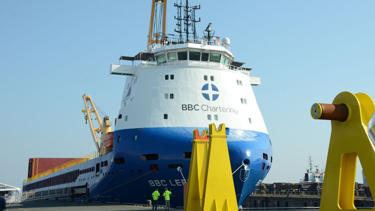 BBC Chartering stellt neues Flaggschiff in Cuxhaven vor: "Platzwunder ...