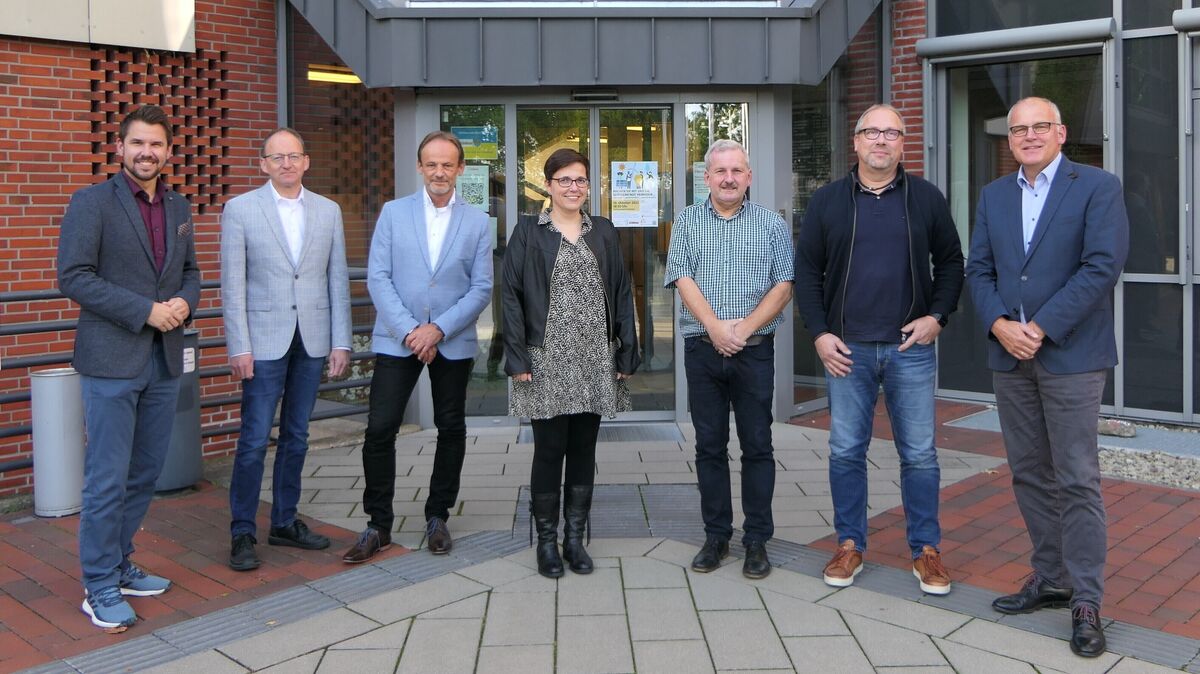 Neue Strukturen: Aufräumen im Rathaus in Hemmoor | CNV Medien