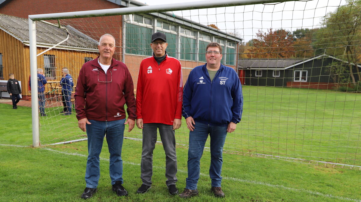 SpVgg BISON erhält großzügige Spende: Besondere Übergabe | CNV Medien