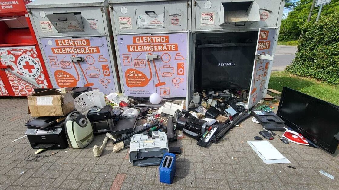 Überquellende Elektroschrott-Container in Cadenberge: Was jetzt getan ...