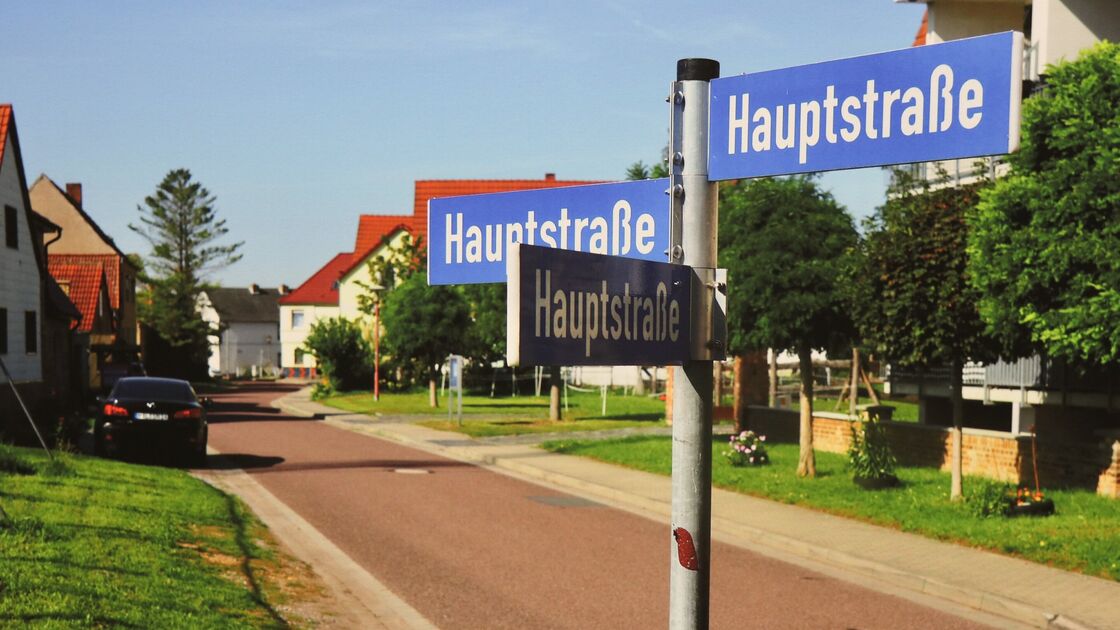 Deutschlands Hauptstraßen im Fokus: eindrucksvolle Fotoausstellung in ...