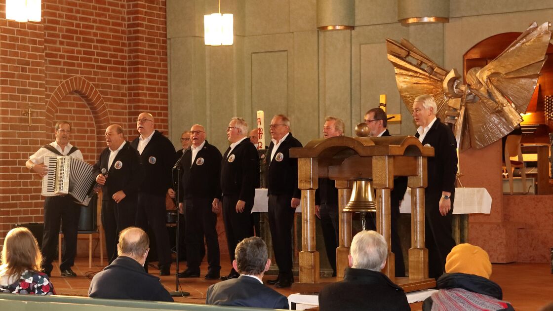 Cuxhavener Seefahrts-Sonntag im Schatten der Ukraine-Krieges | CNV Medien