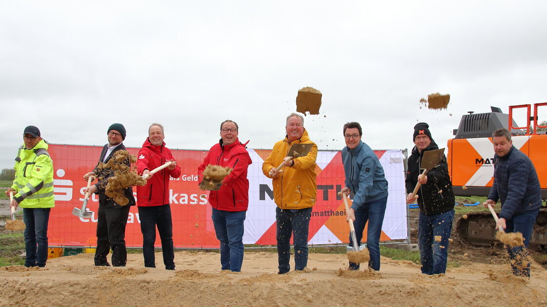 Baugebiet in Altenbruch: Beim Spatenstich legte die IDB nach | CNV Medien